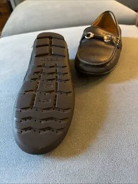 Geox | Shoes | 25 Geox Kids Black Leather Loafers With Goldtone Bit ...